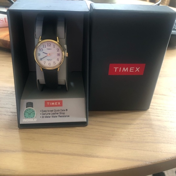 Timex | Accessories | Nib Ladies Timex Black Leather Strap Water ...